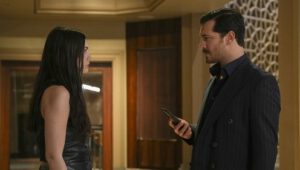 Ashraf Roya: 1x5 - FilmeFarsi.com - Persian Dubbed | FarsiNama