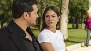 Ashraf Roya – FilmeFarsi.com – Persian Dubbed | FarsiNama