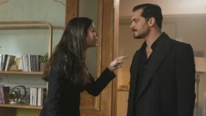 Ashraf Roya - FilmeFarsi.com - Persian Dubbed | FarsiNama